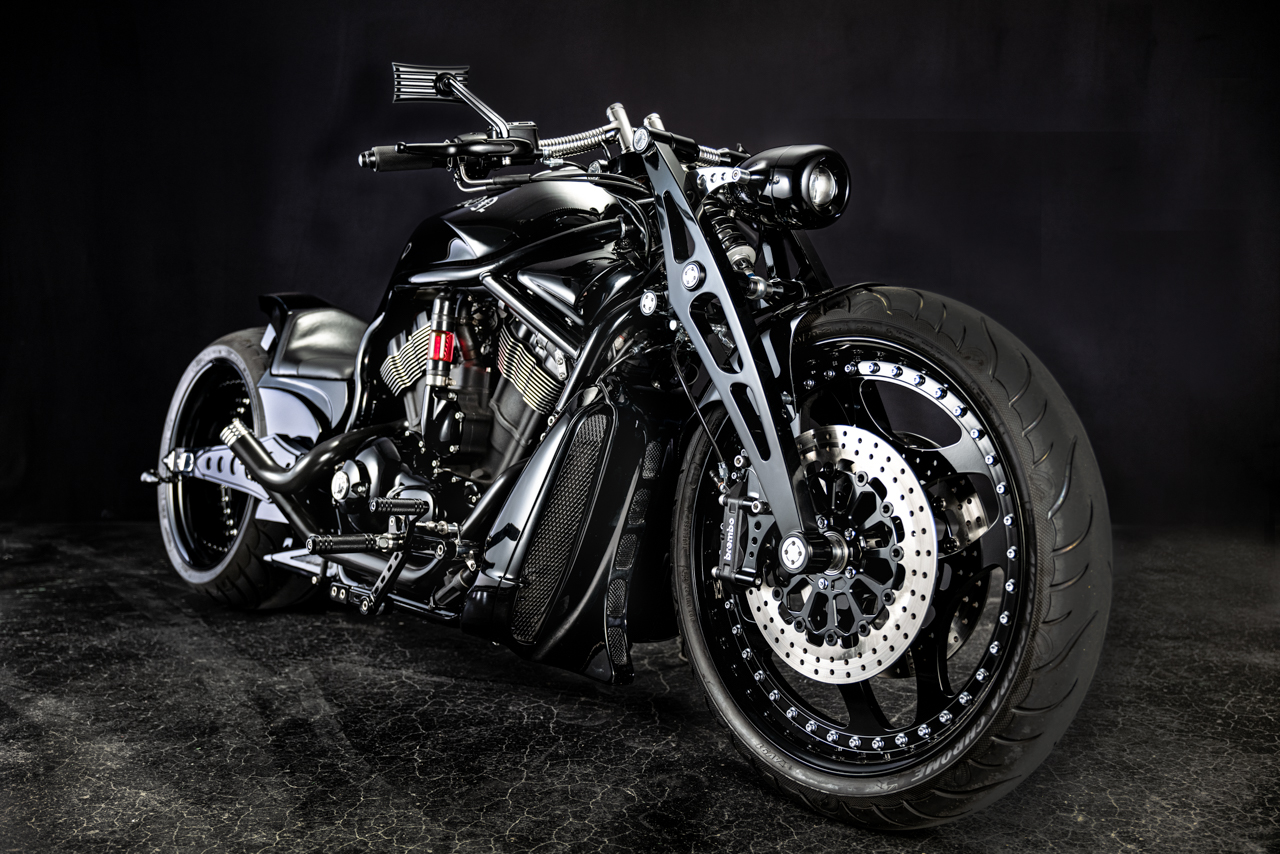 2015 VRSCDX 300 Wide Tire Custom : JET GLO | BAD LAND